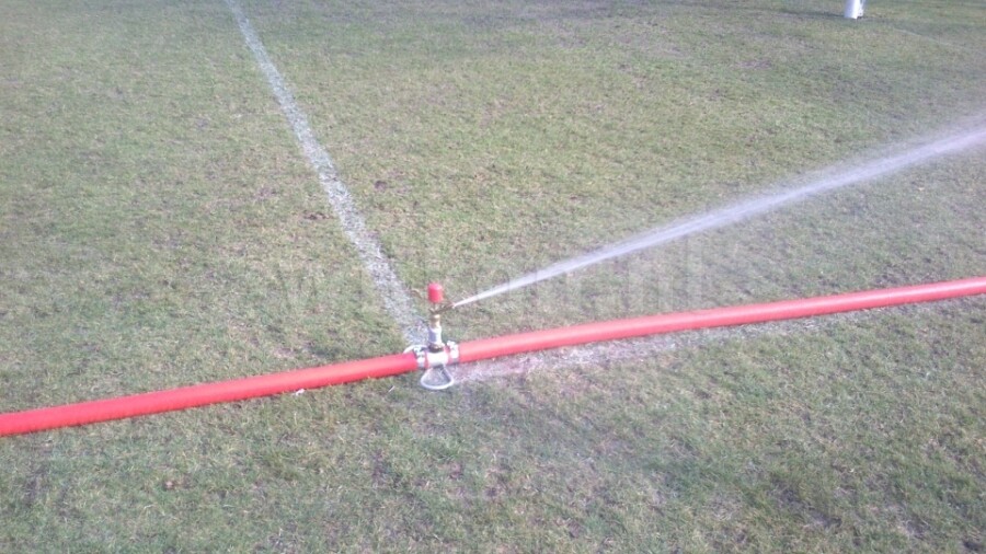 Voetbalveld sproeiers